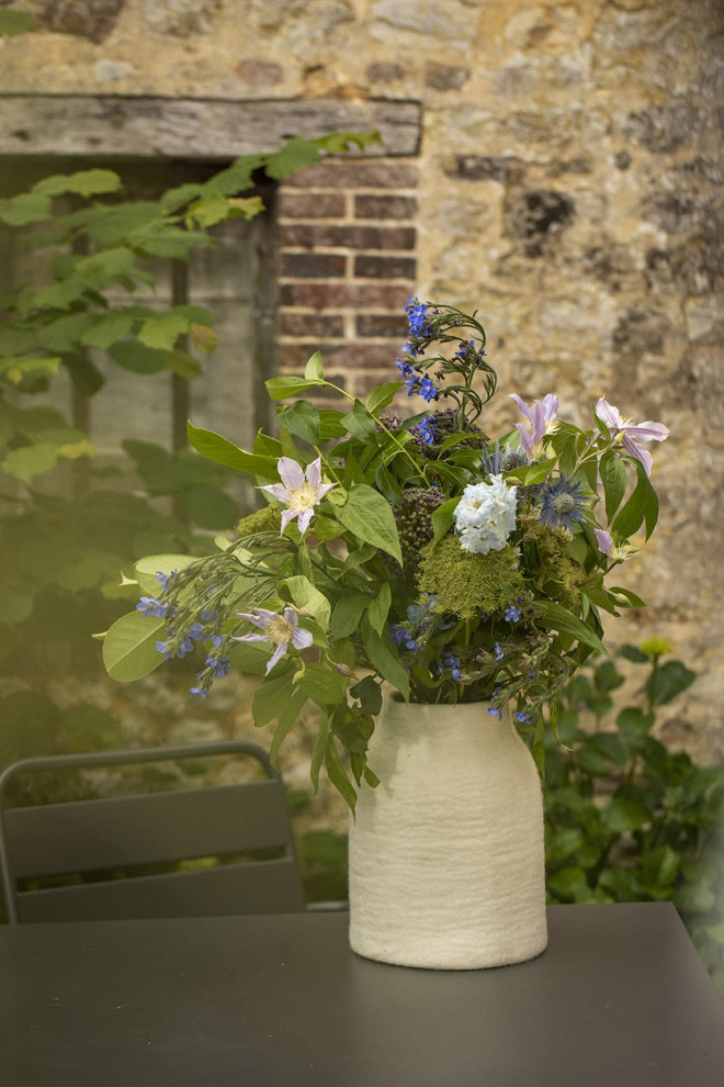 Felt vase covers