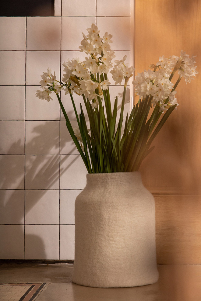 Felt vase covers